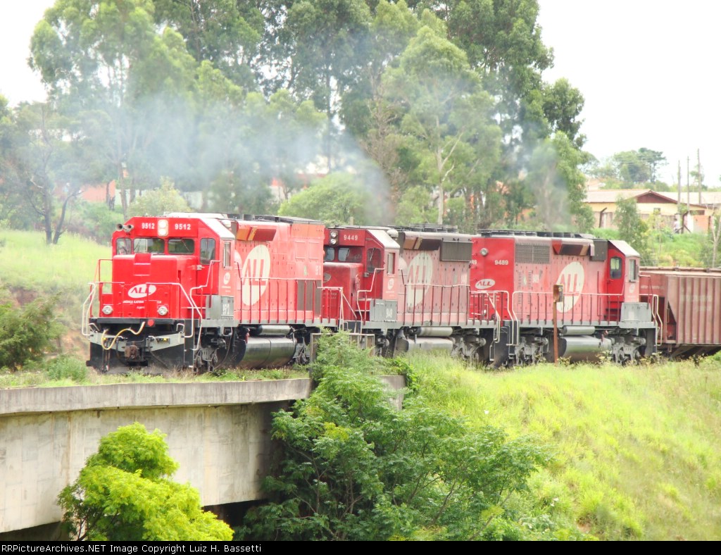 SD40-T2 9512/EX-HLCX 6131